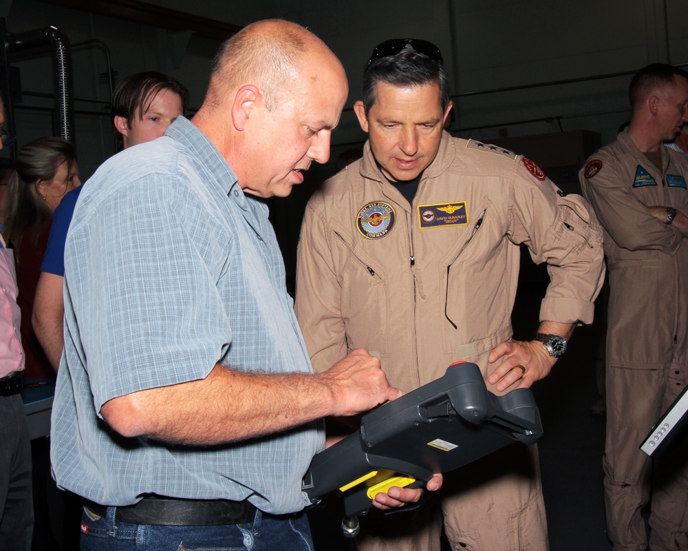 NAVAIR commander visits NAWCWD | NAVAIR