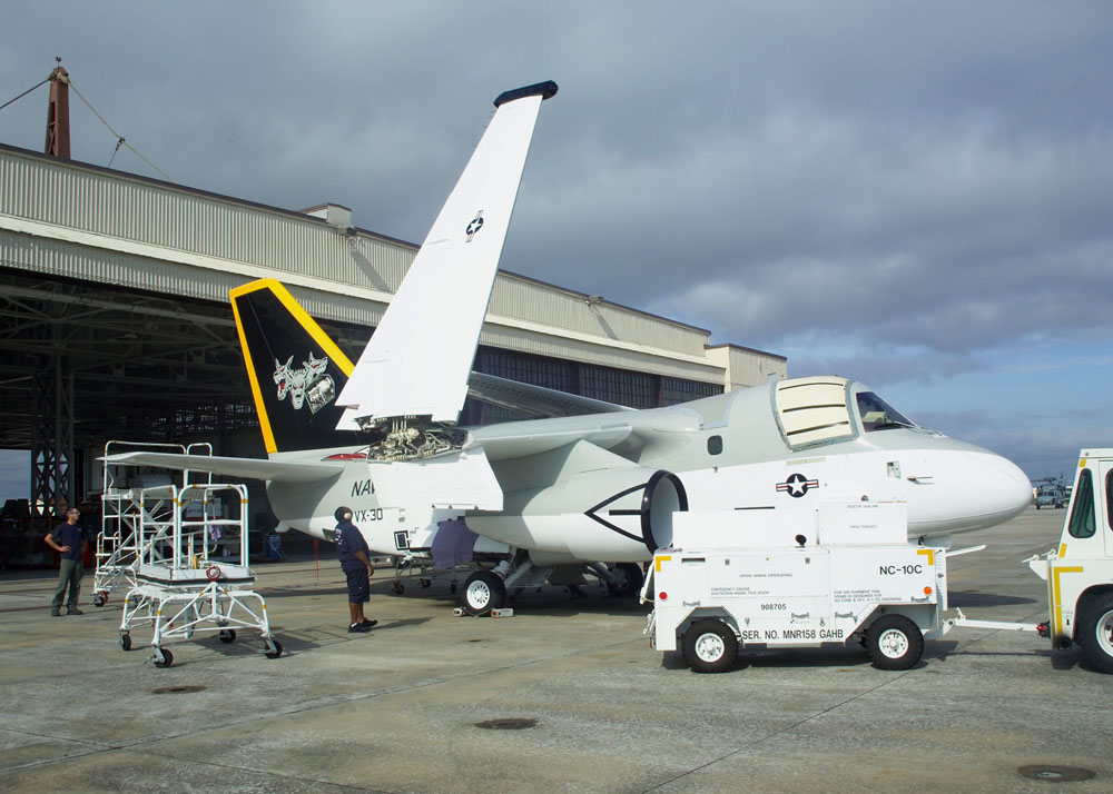 FRCSE delivers first S-3 Viking to test squadron | NAVAIR