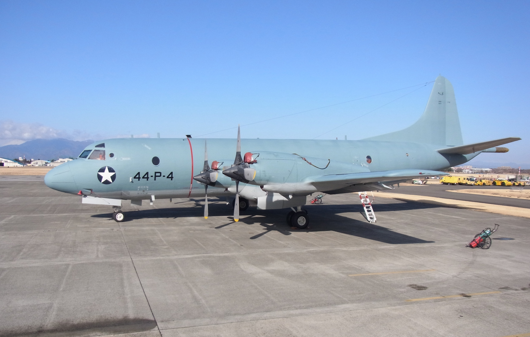 FRCSE applies “Bat” paint to P-3 Orion, harkens bygone era | NAVAIR