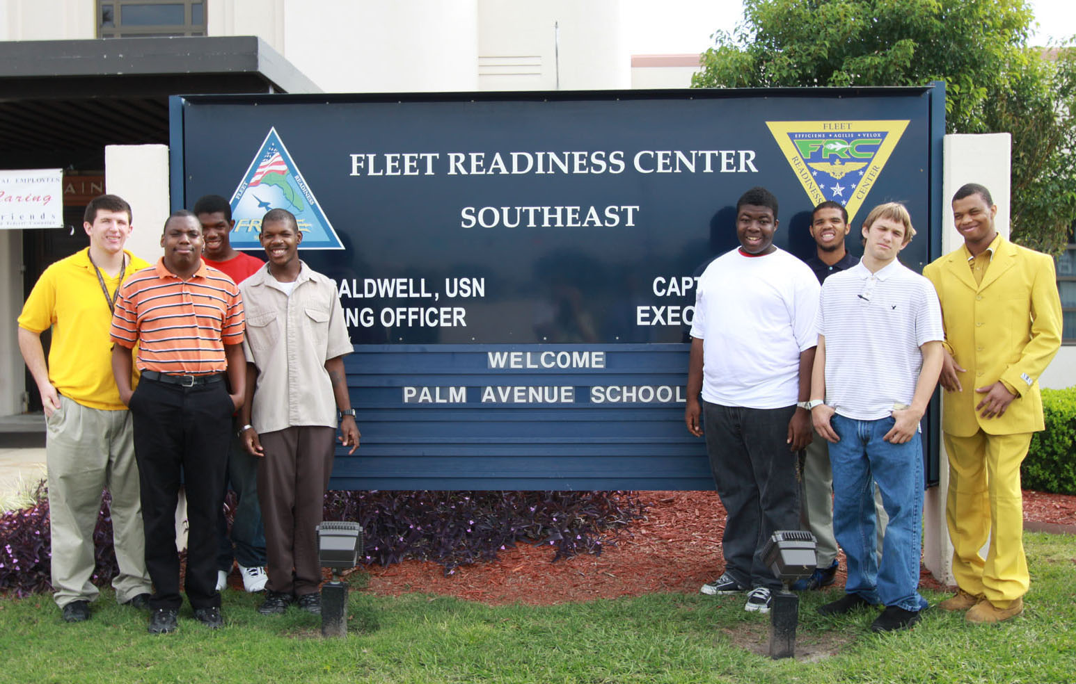 Students tour FRCSE, learn about aviation maintenance mission | NAVAIR