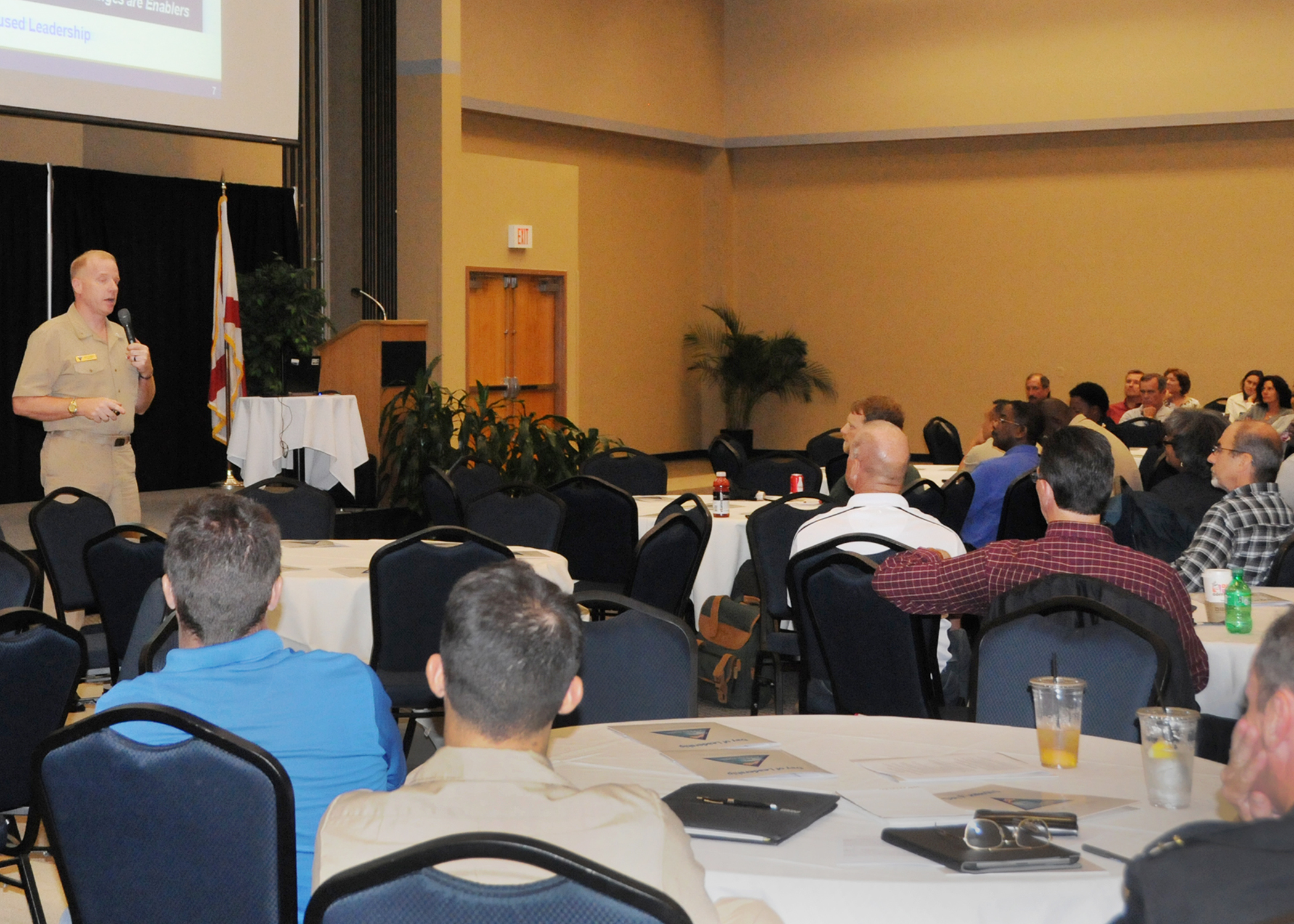 FRC commander visits Jax, shares leadership tips/vision for future | NAVAIR