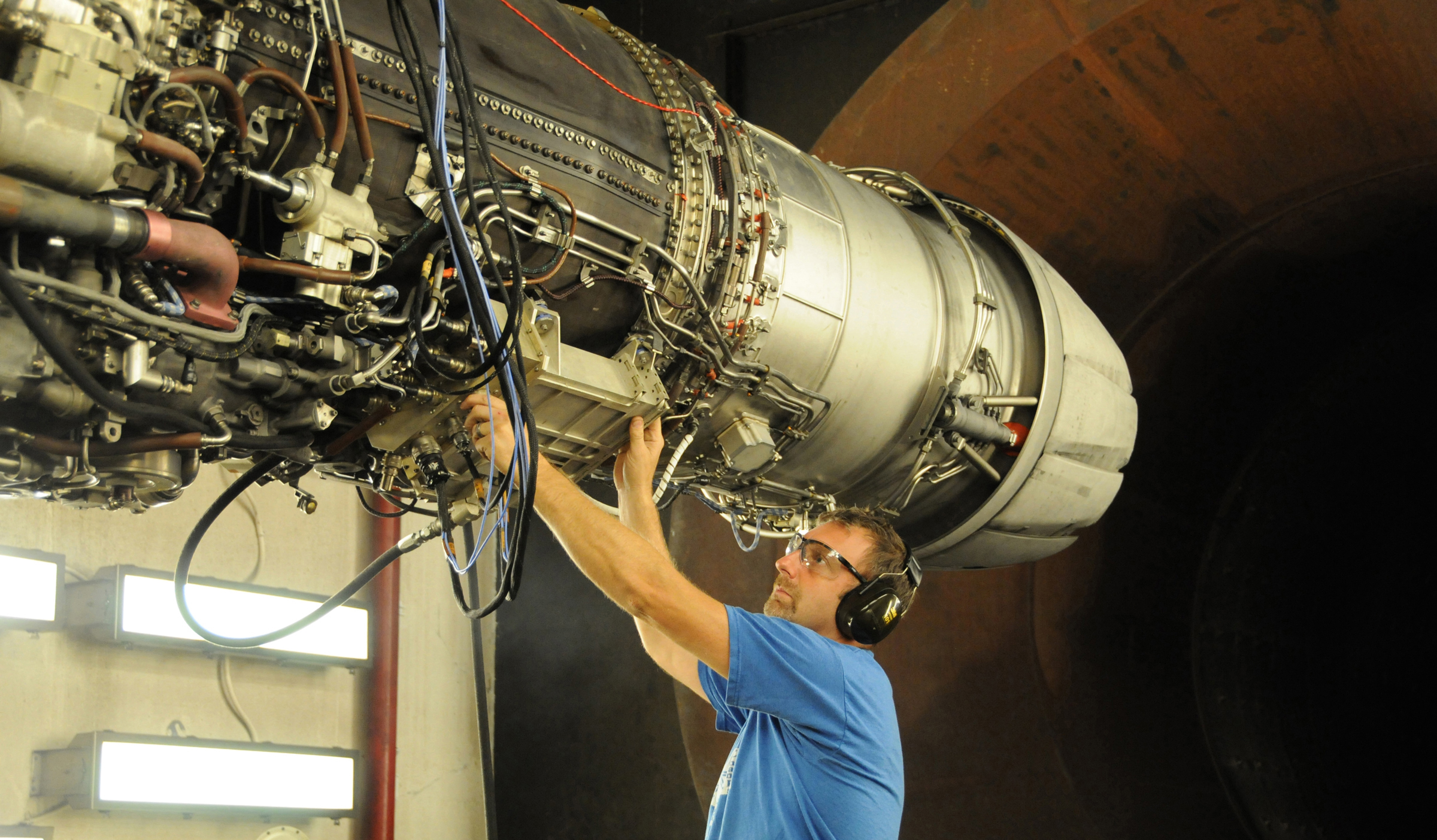 FRCSE tests jet engines, reduces noise pollution | NAVAIR