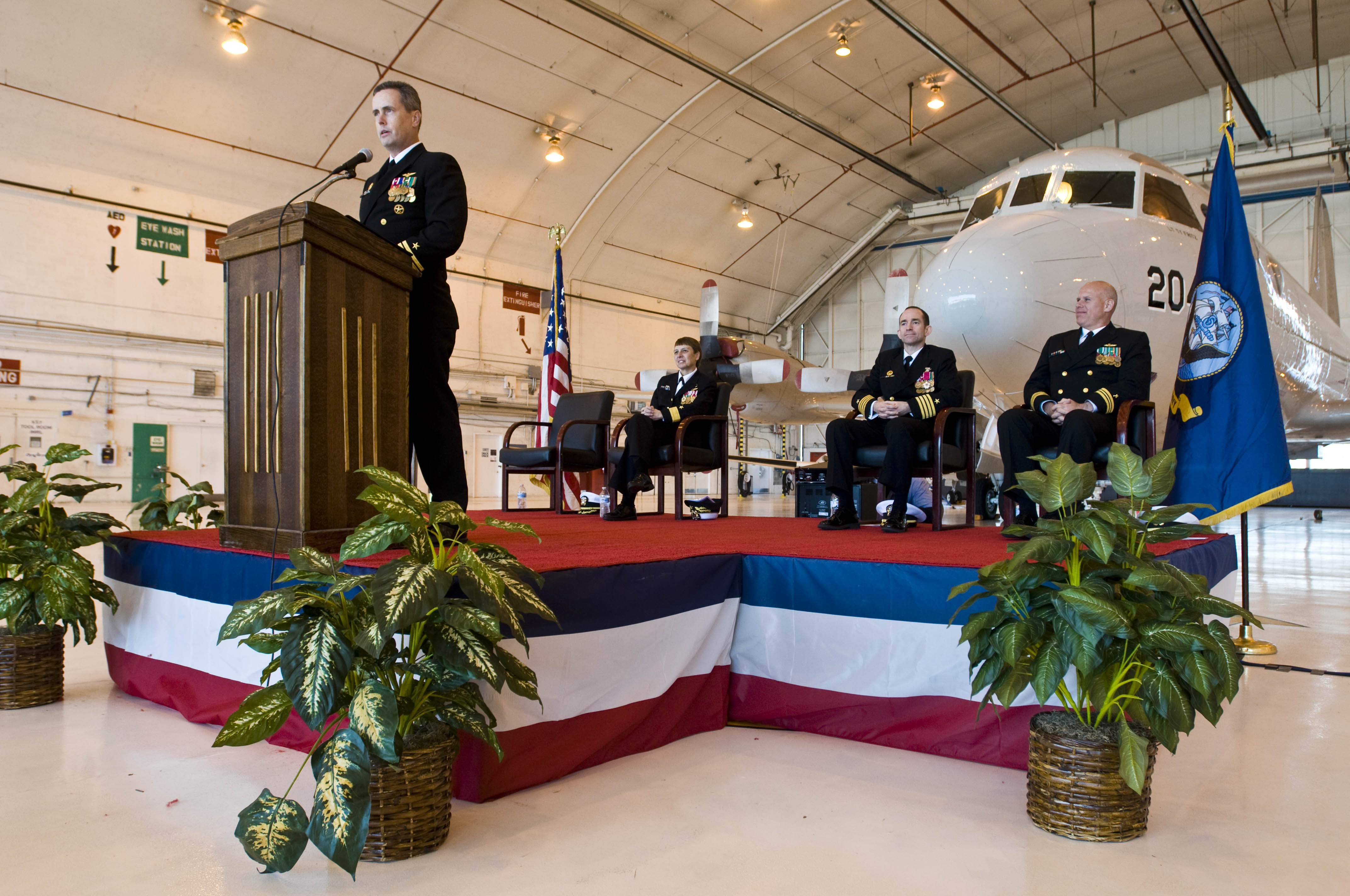 PMA-290 program office welcomes new commander | NAVAIR