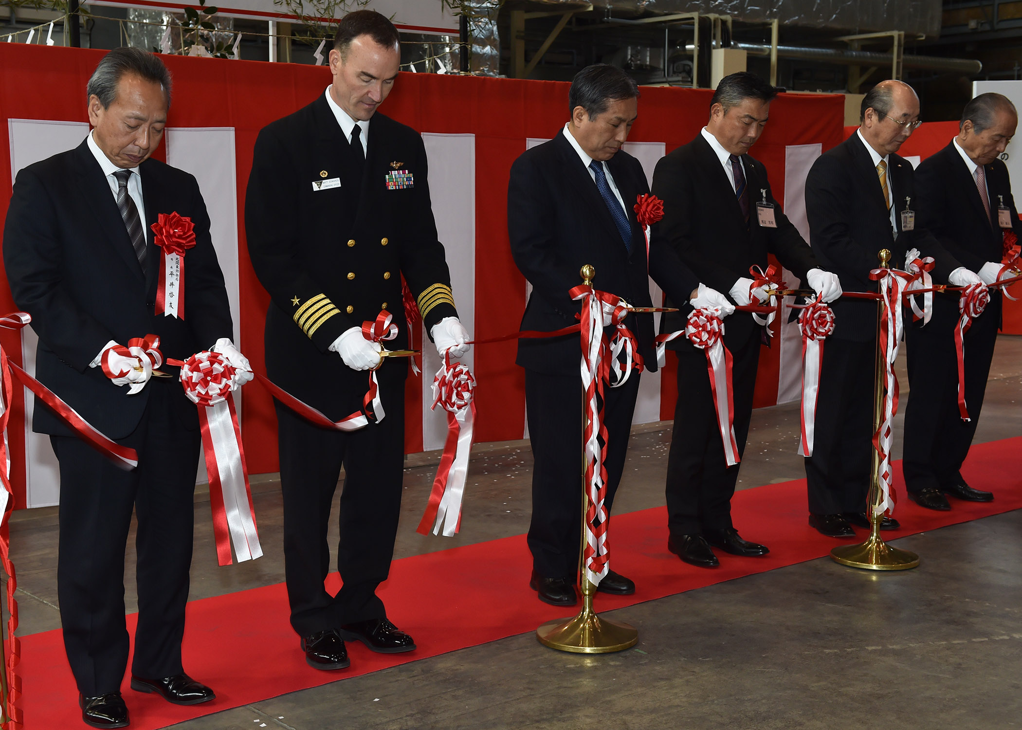 MV-22 Osprey depot-level repair facility opens in Japan | NAVAIR