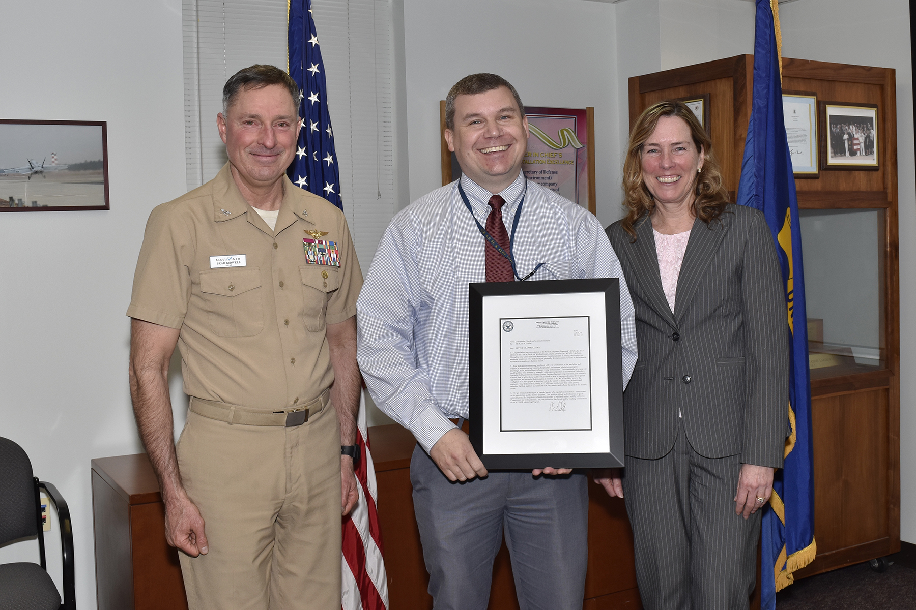 NAWCAD Lakehurst Mentor of the Year helps grow future naval aviation leaders | NAVAIR