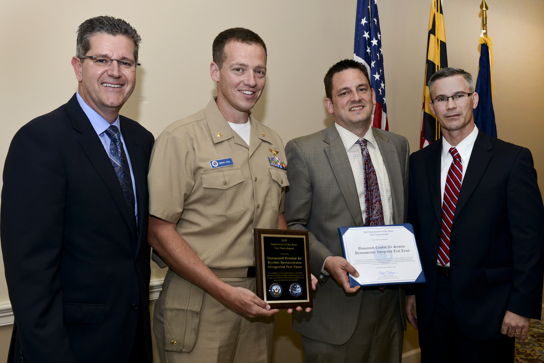 Cadre of NAVAIR test engineers honored with record number of Navy T&E ...