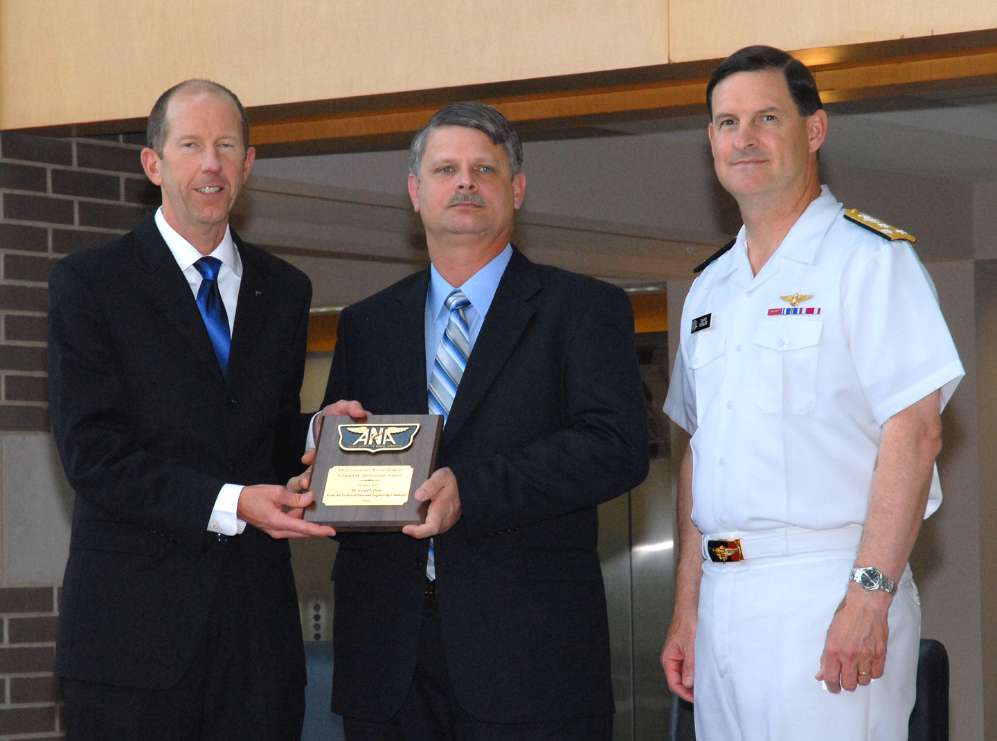 Commander’s National Award winners represent spirit of NAVAIR | NAVAIR
