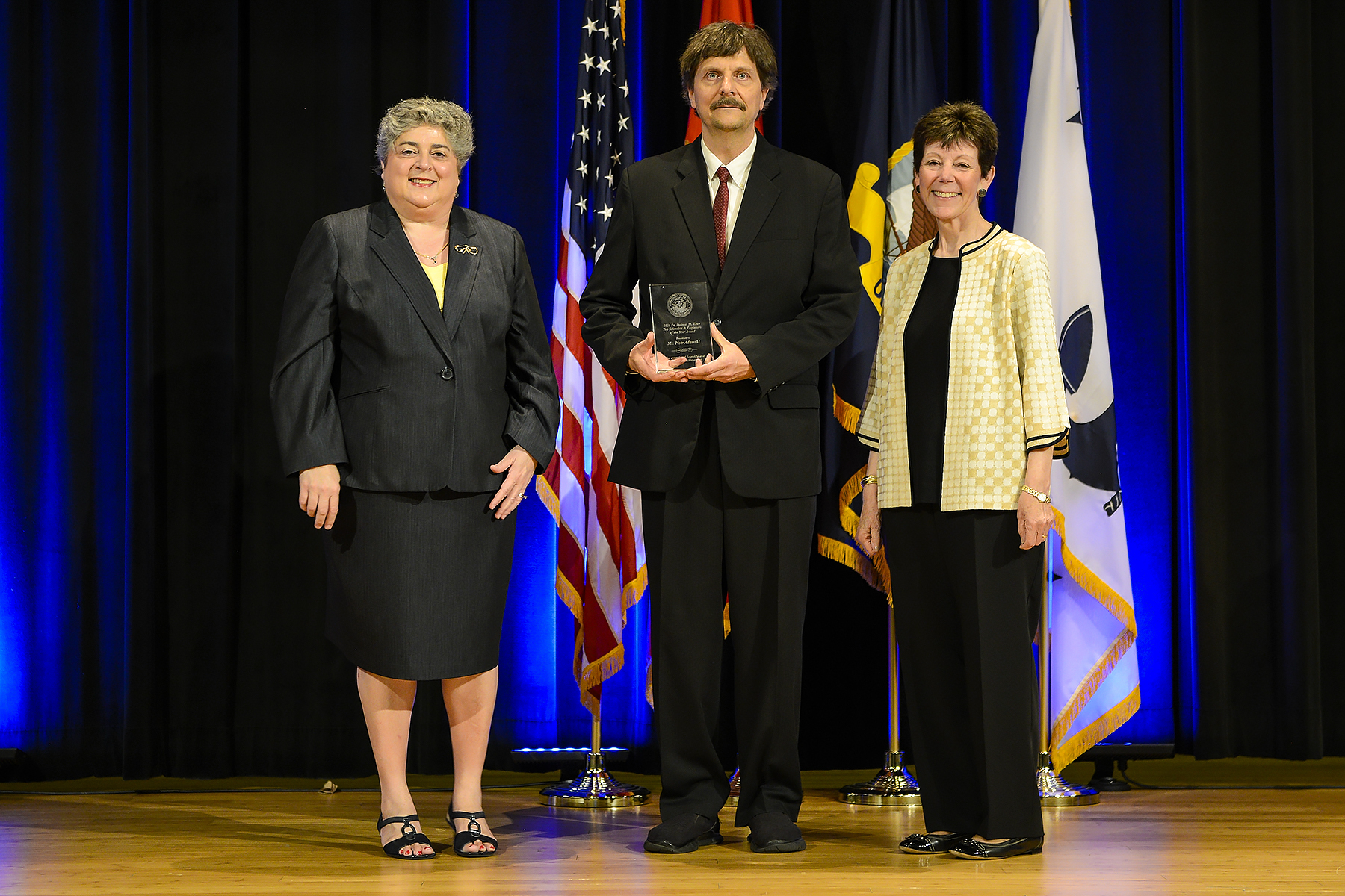 Etter awards recognize NAWCWD employees | NAVAIR