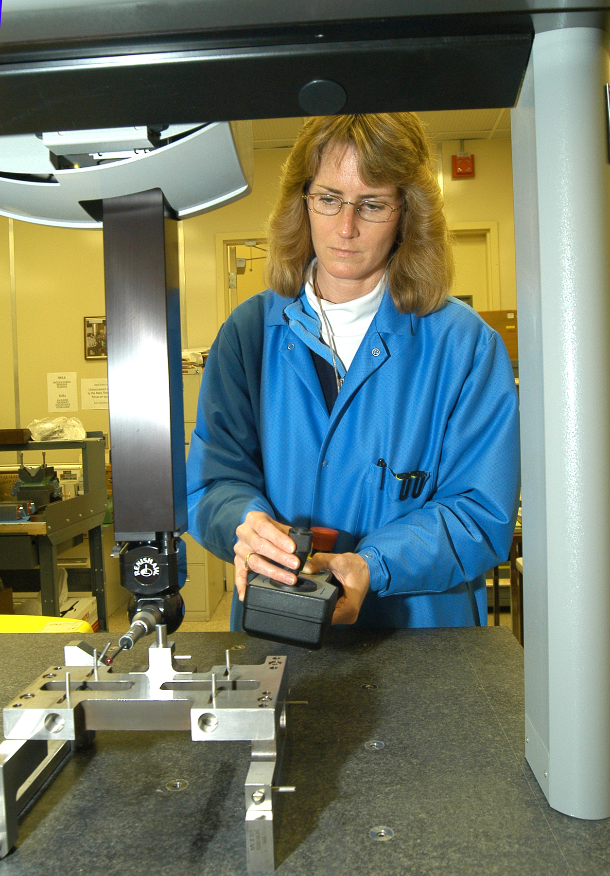 Cal Lab: Measuring up to the highest standards | NAVAIR