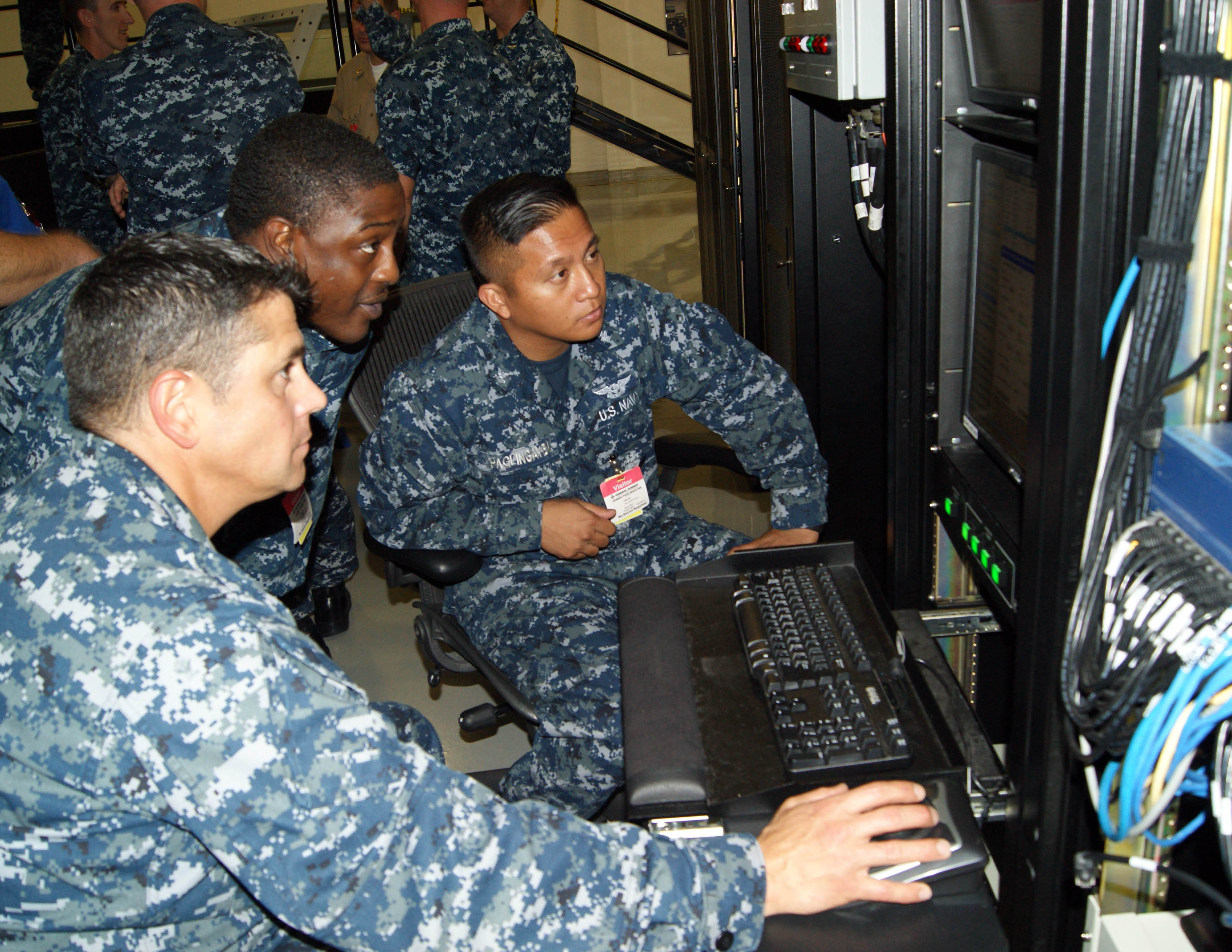 First Sailors trained on Navy’s newest launch system | NAVAIR