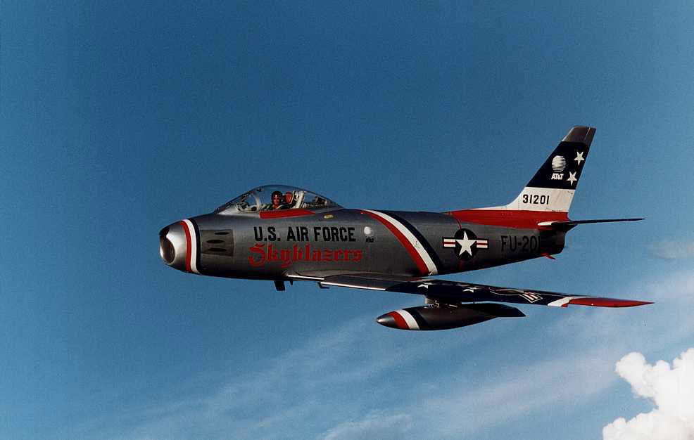 Snodgrass to take to skies at Air Expo ’03 | NAVAIR