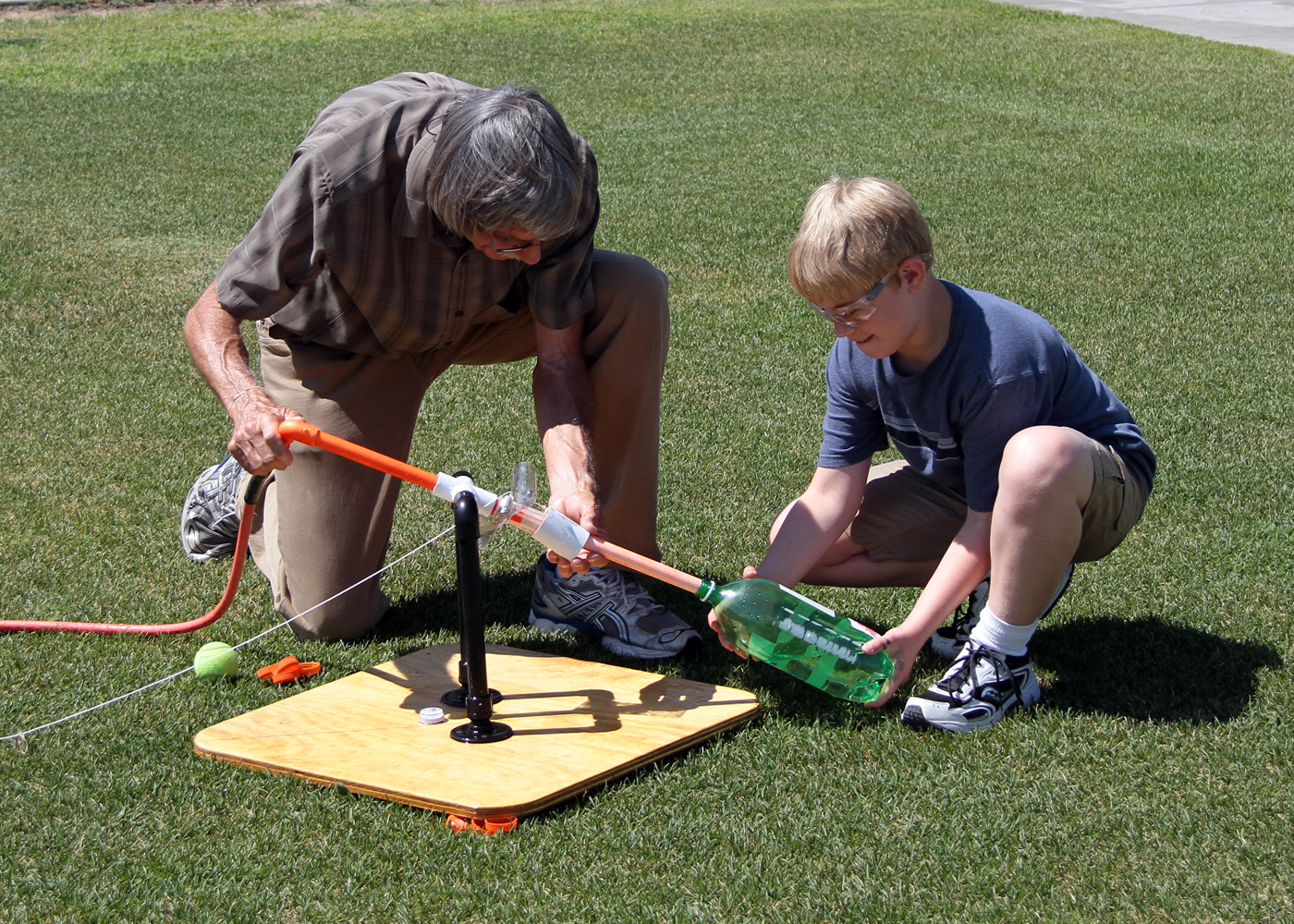 NAWCWD Educational Outreach program holds second annual Summer Science ...