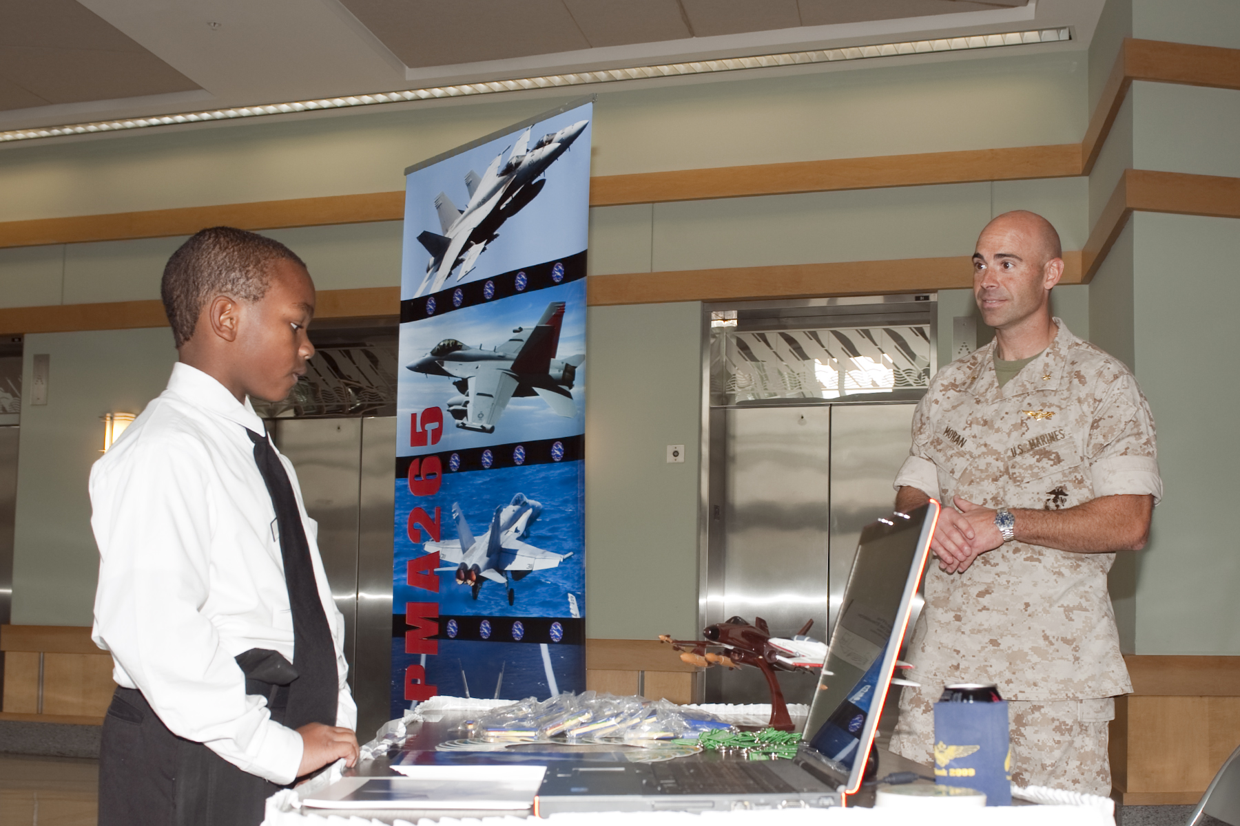 PEO(T) strengthens bond with LHJNA during fall kick-off | NAVAIR
