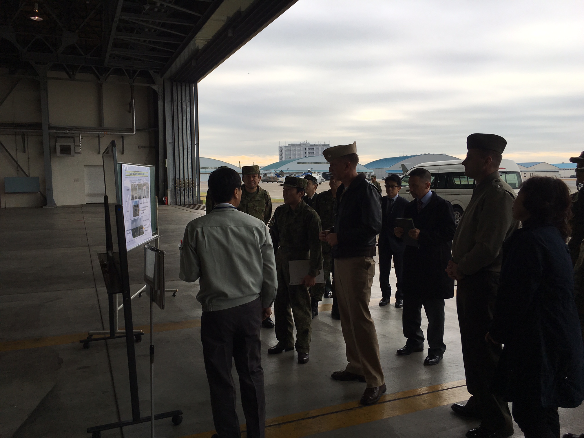 PHOTO RELEASE: COMFRC Commander visits Fleet Readiness Center Western ...