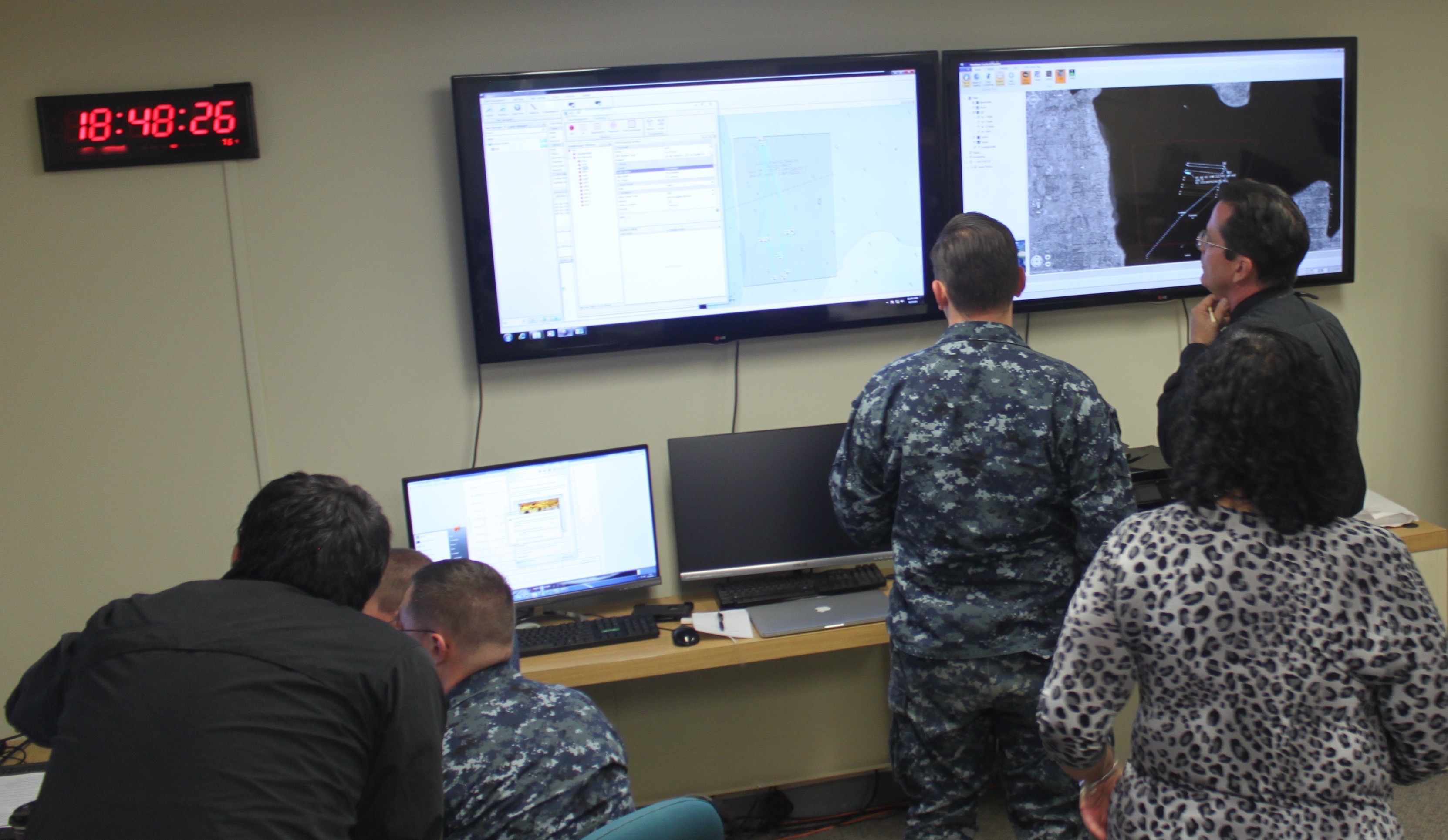 Navy’s UxS Common Control System completes first live demonstration ...
