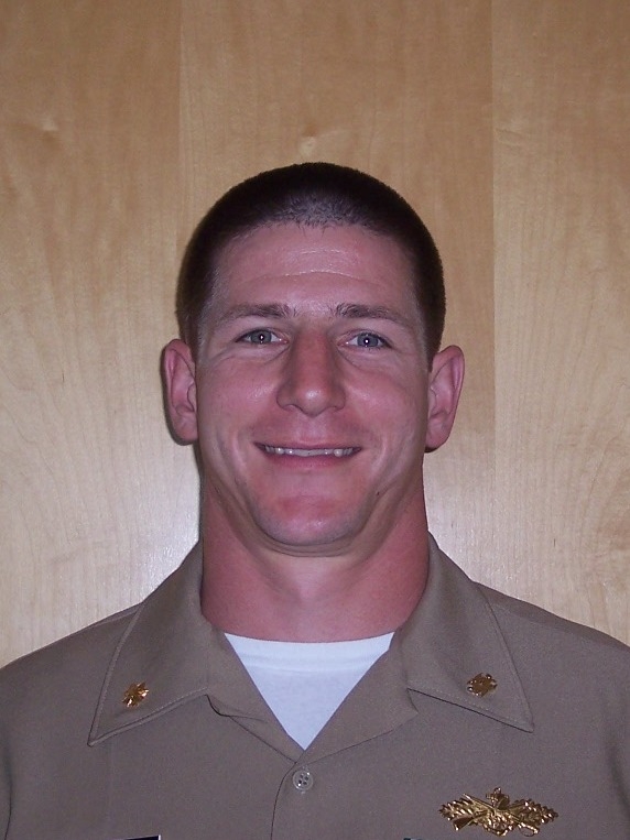 PMA-205’s Kubic recognized with engineering award | NAVAIR