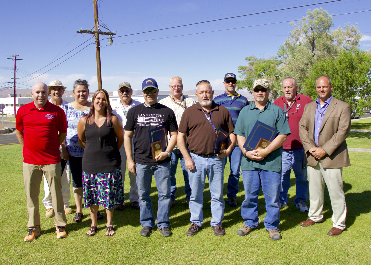 Weapons Division team recognized for fulfilling critical DoD need | NAVAIR