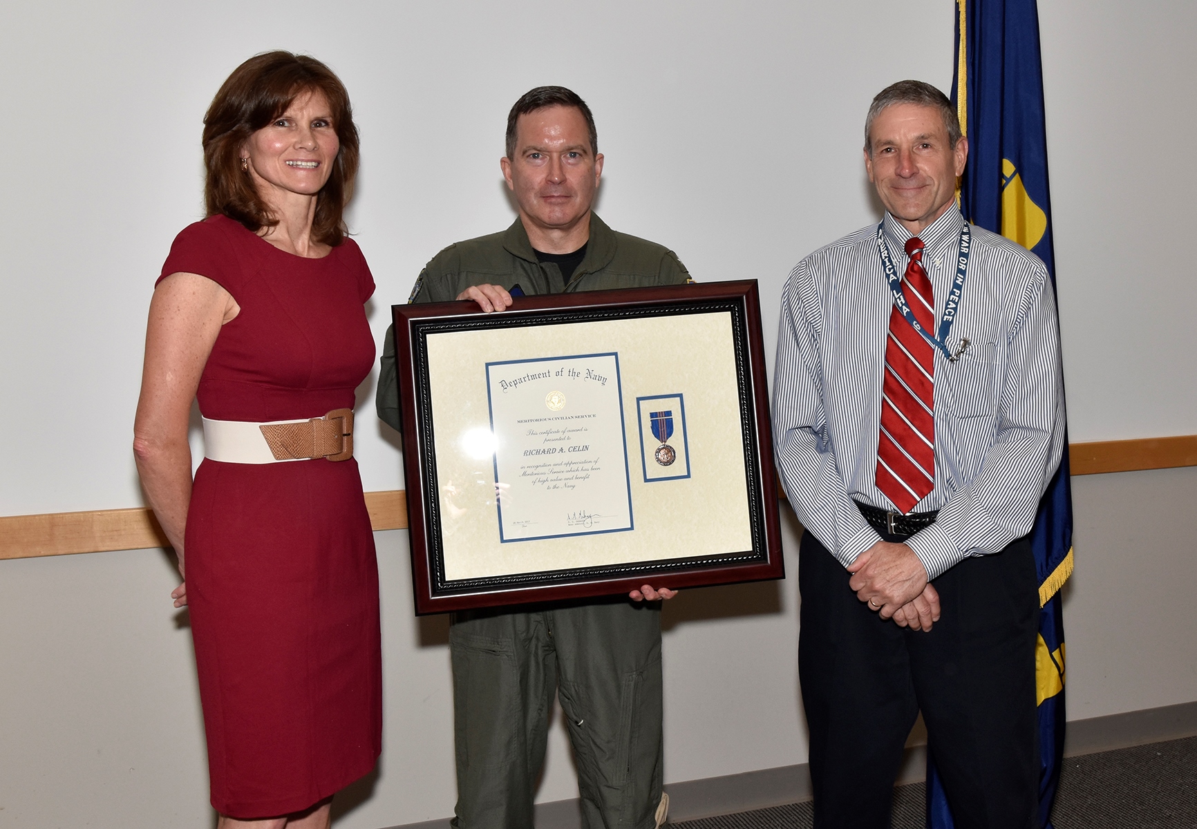 NAWCAD Lakehurst recognizes exemplary employees | NAVAIR