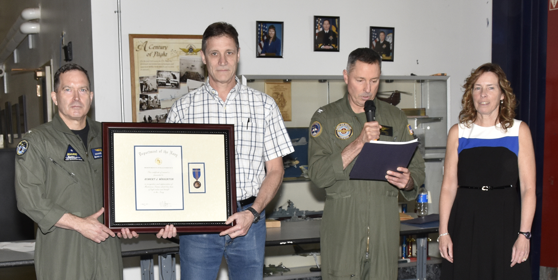 NAWCAD Lakehurst recognizes exemplary employees | NAVAIR