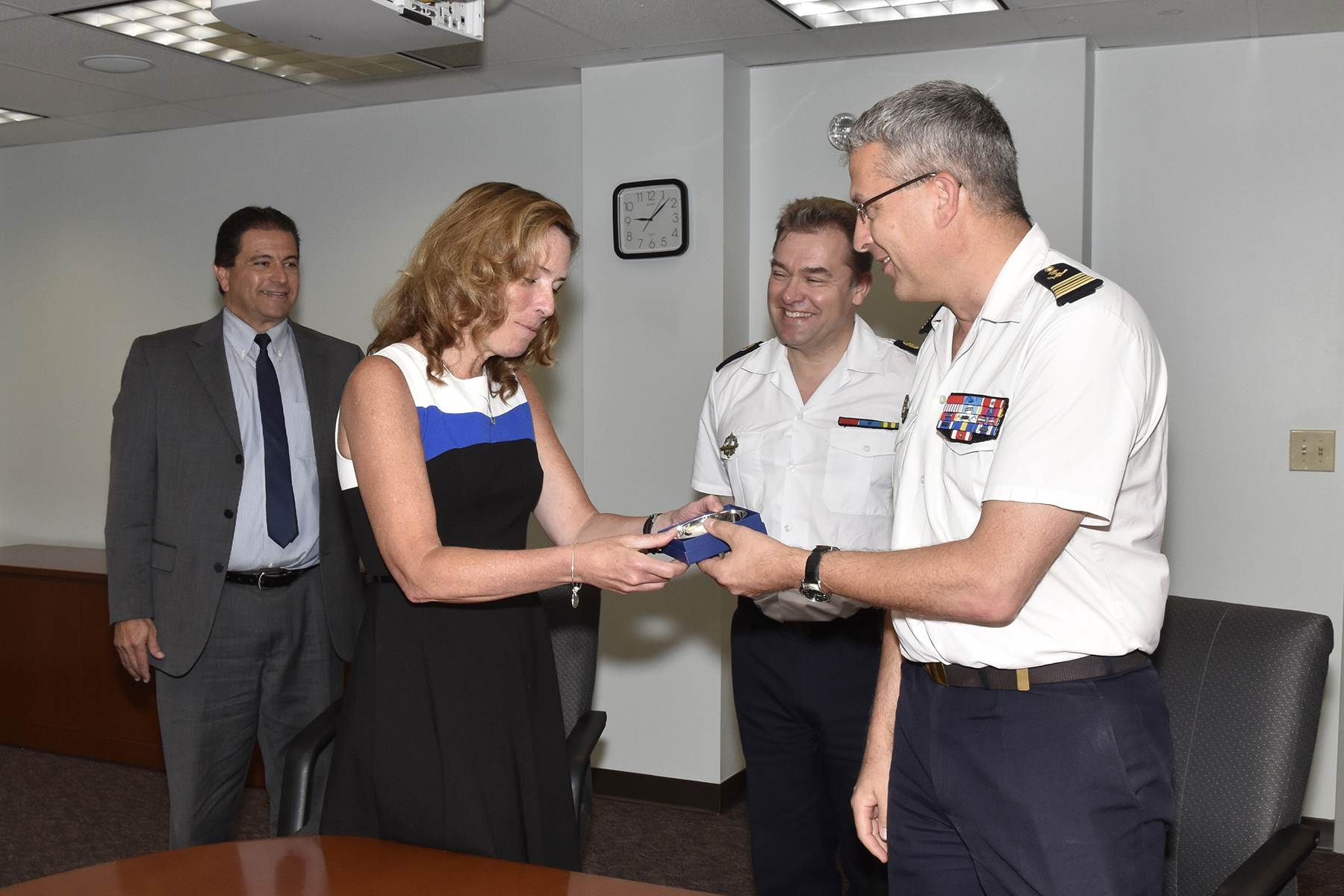French, US Navy talk interoperability at NAWCAD Lakehurst | NAVAIR