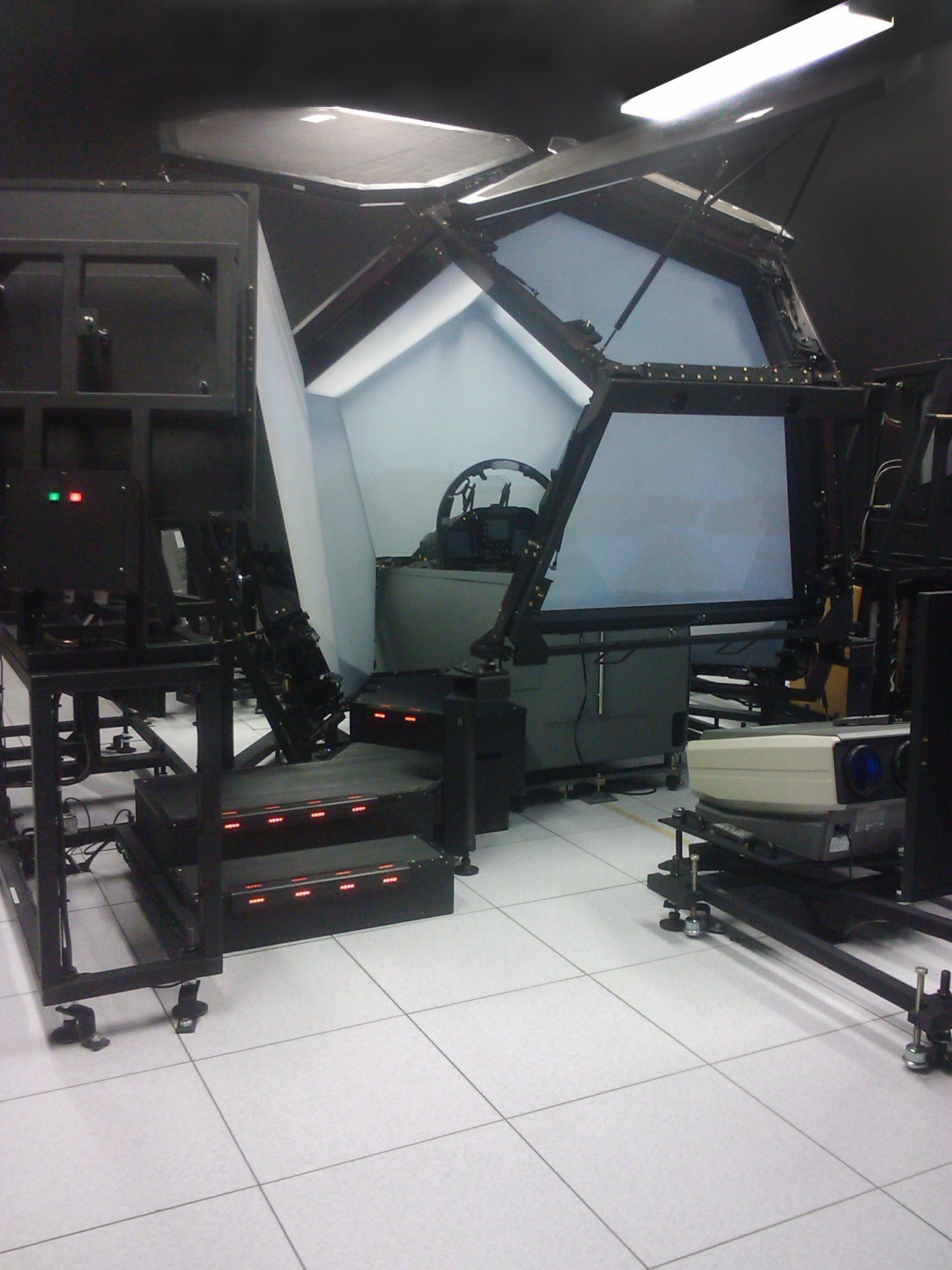 F/A-18 trainers receive 360-degree high definition visual system | NAVAIR