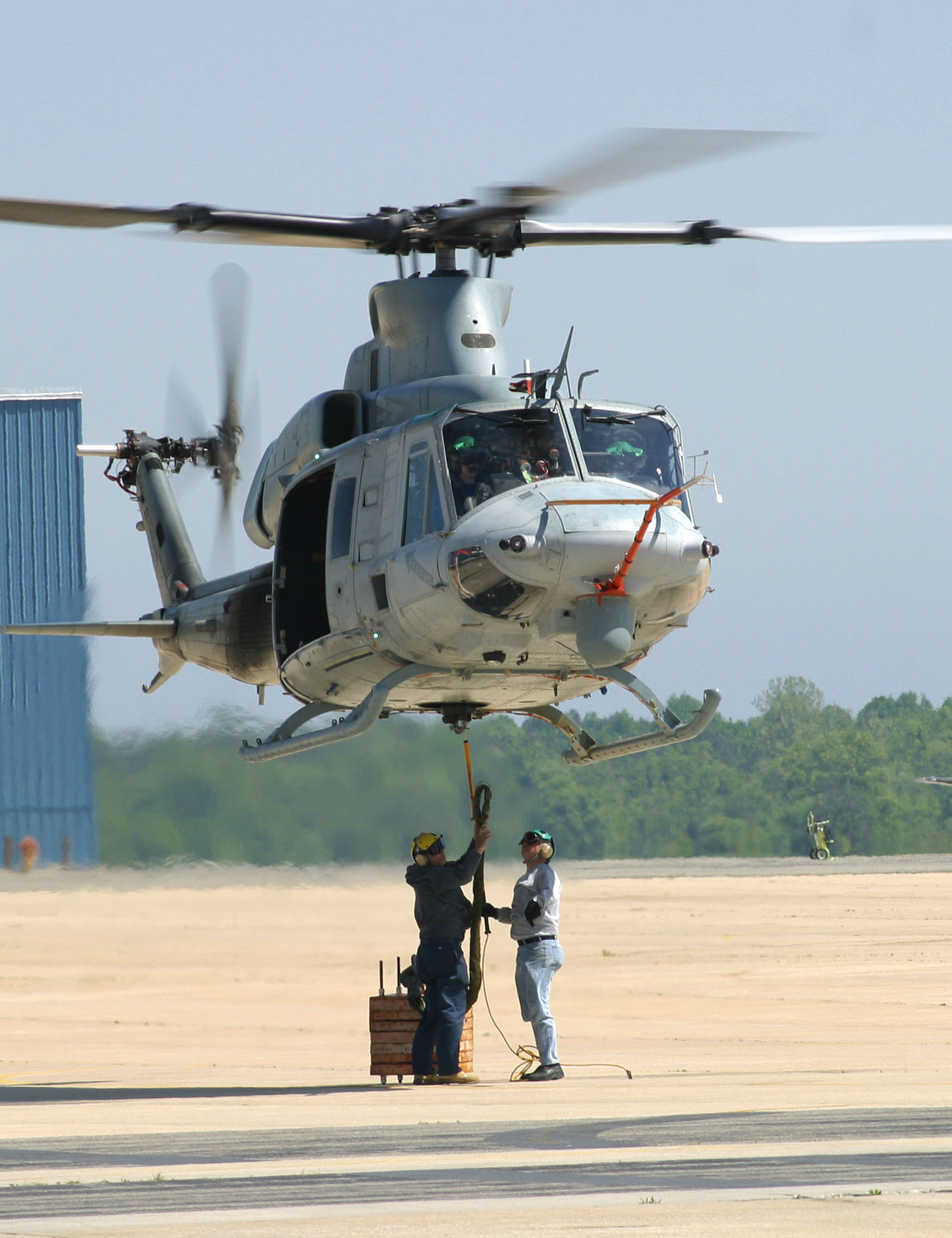 AH-1Z/UH-1Y pass 2,000 flight hours | NAVAIR