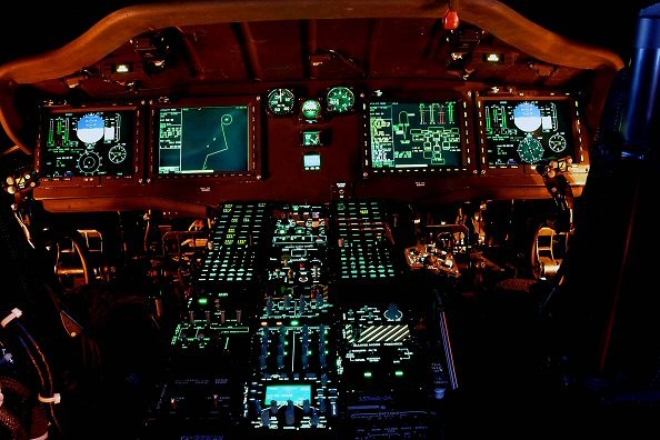 PMA-299 Multi-Mission Helicopter Team awards MH-60 Common Cockpit multi-year contract | NAVAIR