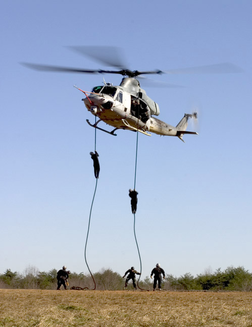 UH-1Y successfully completes special warfare testing | NAVAIR