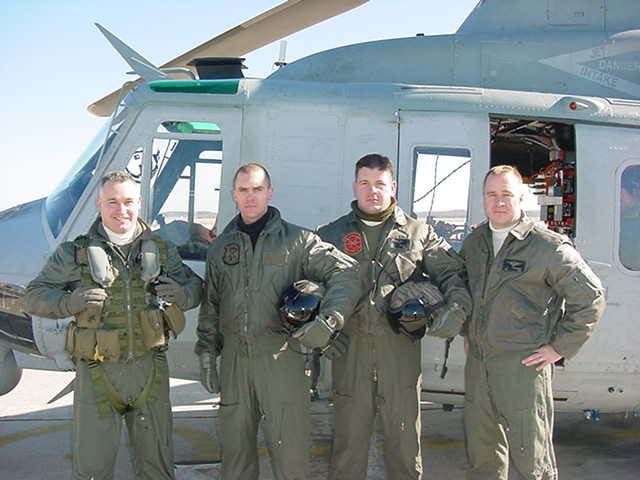 1st crew chiefs fly in Corps' newest helicopter | NAVAIR